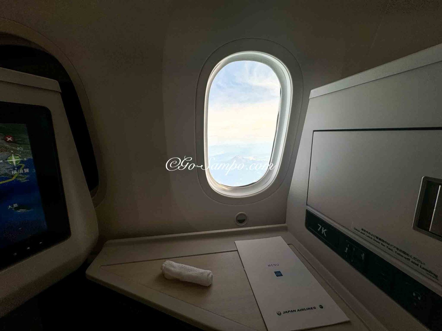 【搭乗記】羽田-台北松山 JAL097 B787-9 国際線ビジネスクラスSKY SUITEⅢに乗ってきた！