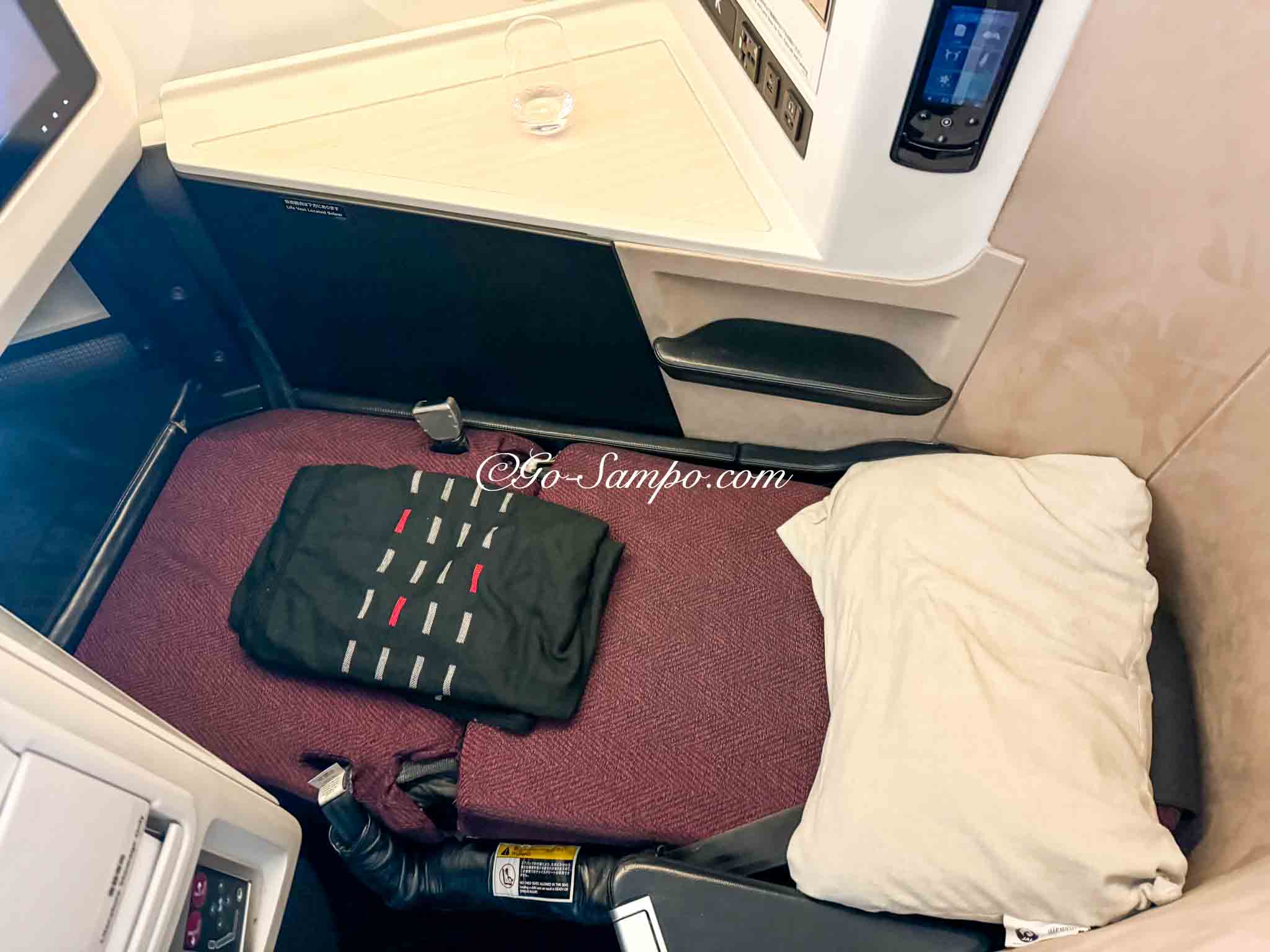 【搭乗記】羽田-台北松山 JAL097 B787-9 国際線ビジネスクラスSKY SUITEⅢに乗ってきた！